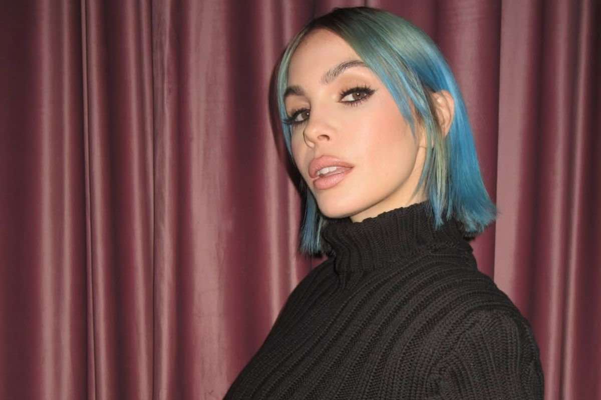 Sanremo, Rose Villain incanta l’Ariston: il nuovo look per la finale ...